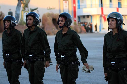 Photo du jour : Femme, Tunisienne et désormais officier de la Garde ...