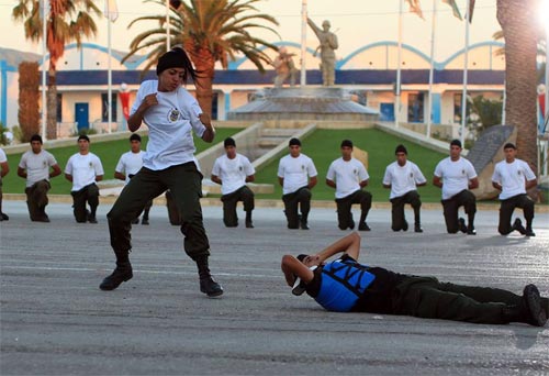 Photo du jour : Femme, Tunisienne et désormais officier de la Garde ...